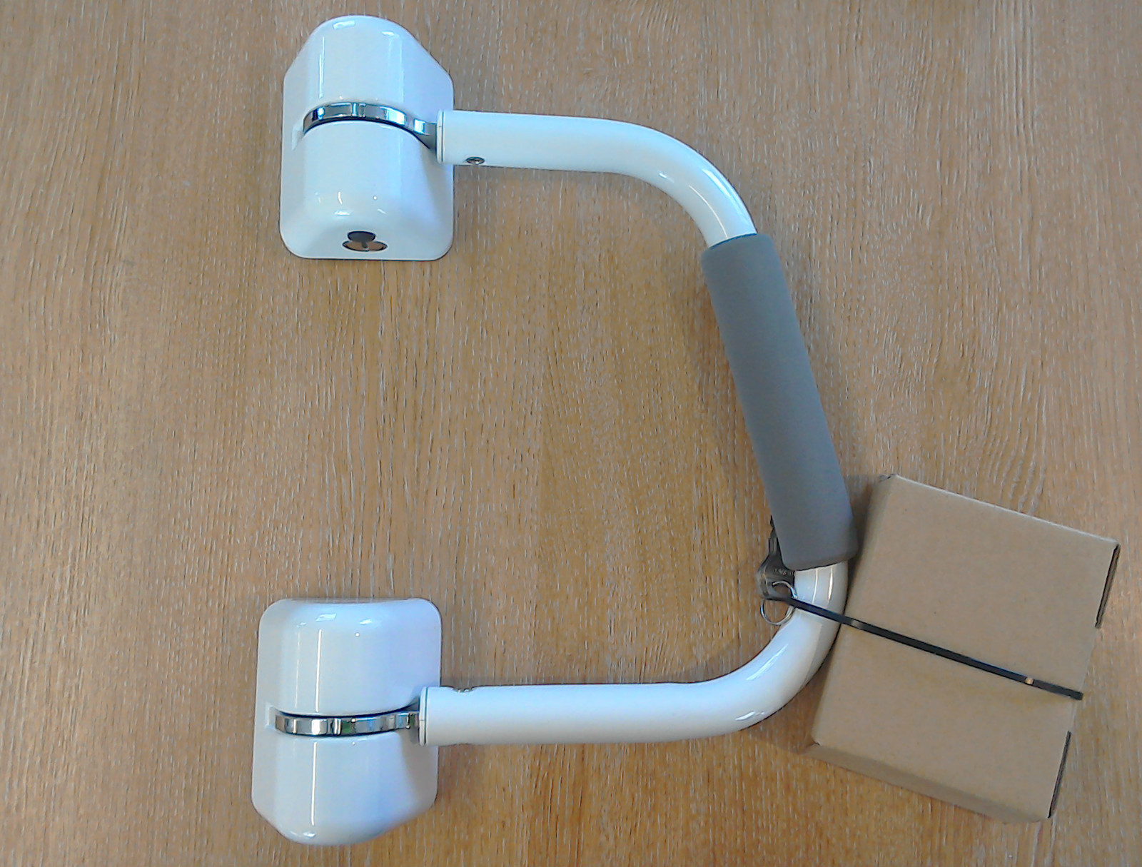 Milenco Small 35 Security Hand Rail Sturdy Handle Robust Twin Lock ...