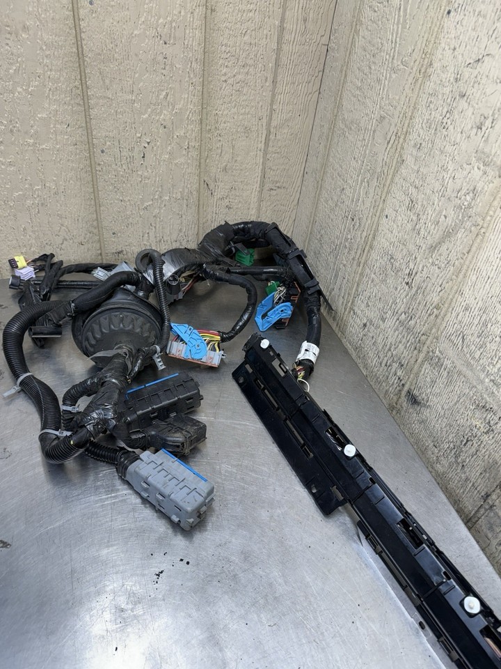2016 GMC Sierra 1500 DENALI Instrument Panel / Body Wiring Harness OEM ...