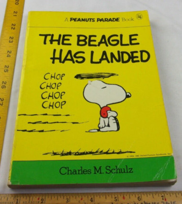 The Beagle has Landed Schulz Peanuts Parade Book comic book sc 1970s | eBay
