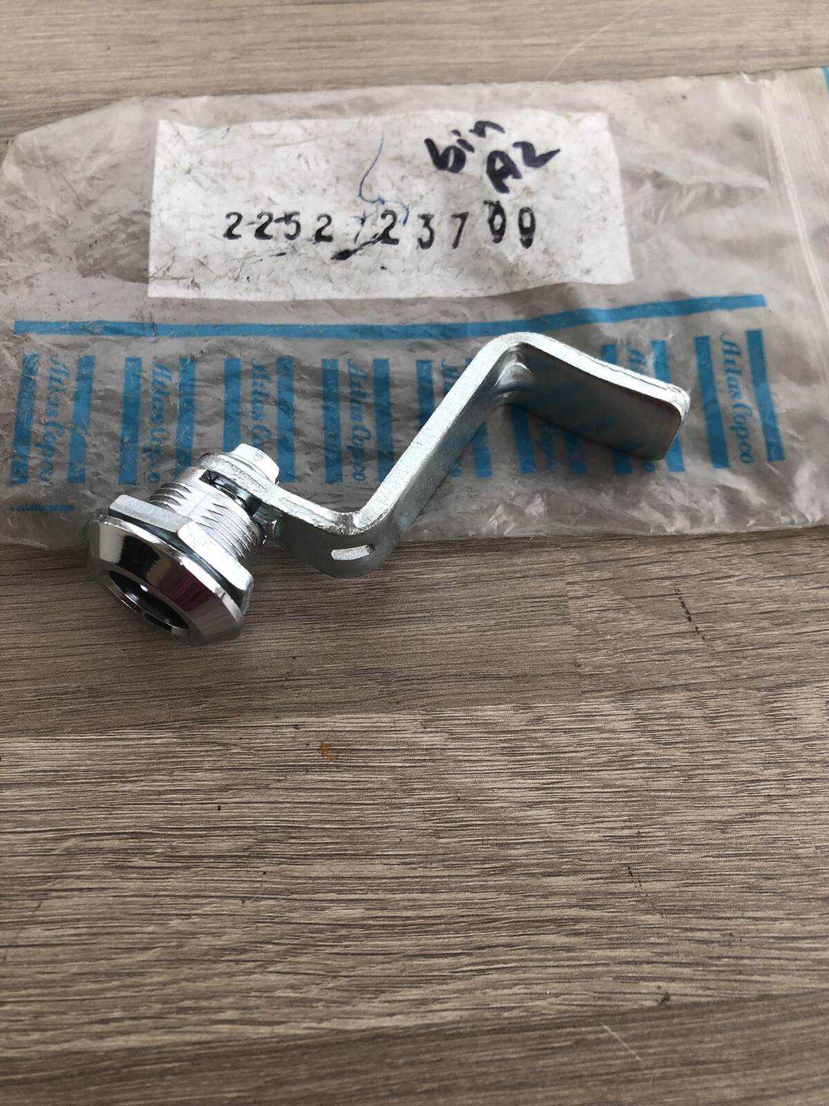 ATLAS COPCO AIR COMPRESSOR LARGE COMPRESSOR DOOR LOCK 2252723700 | eBay UK