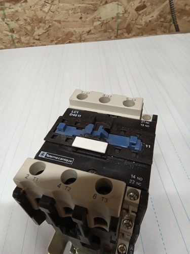 Telemecanique LC1 D40 11 LC1D4011 40A 3P 120V Coil Contactor | eBay