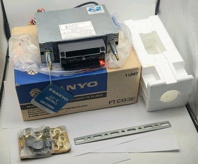 SANYO FT C13 MINI CAR RADIO AM FM CASSETTE NOS VINTAGE HOT RAT ROD OLD ...