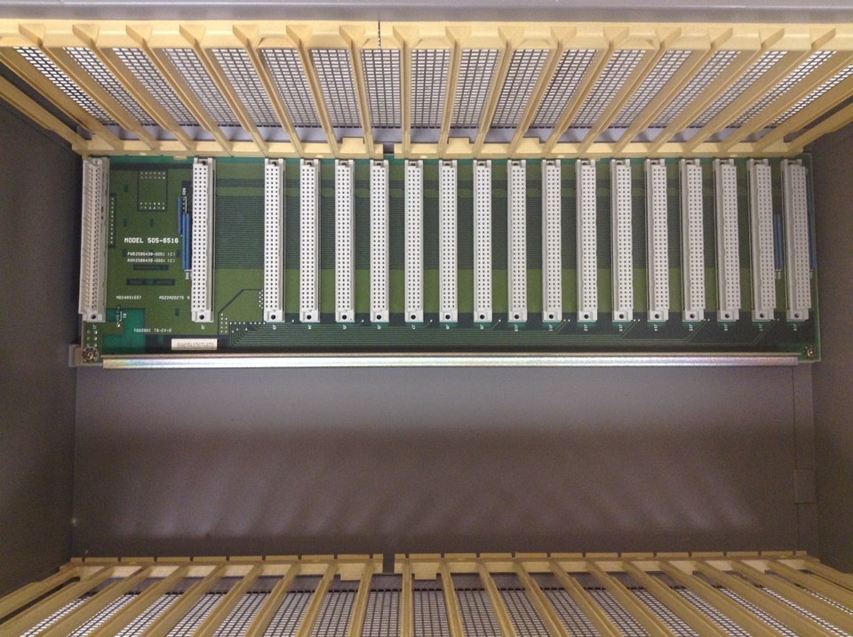 Texas Instruments / Siemens 505-6516 System 505 16 Slot I/O Rack ...