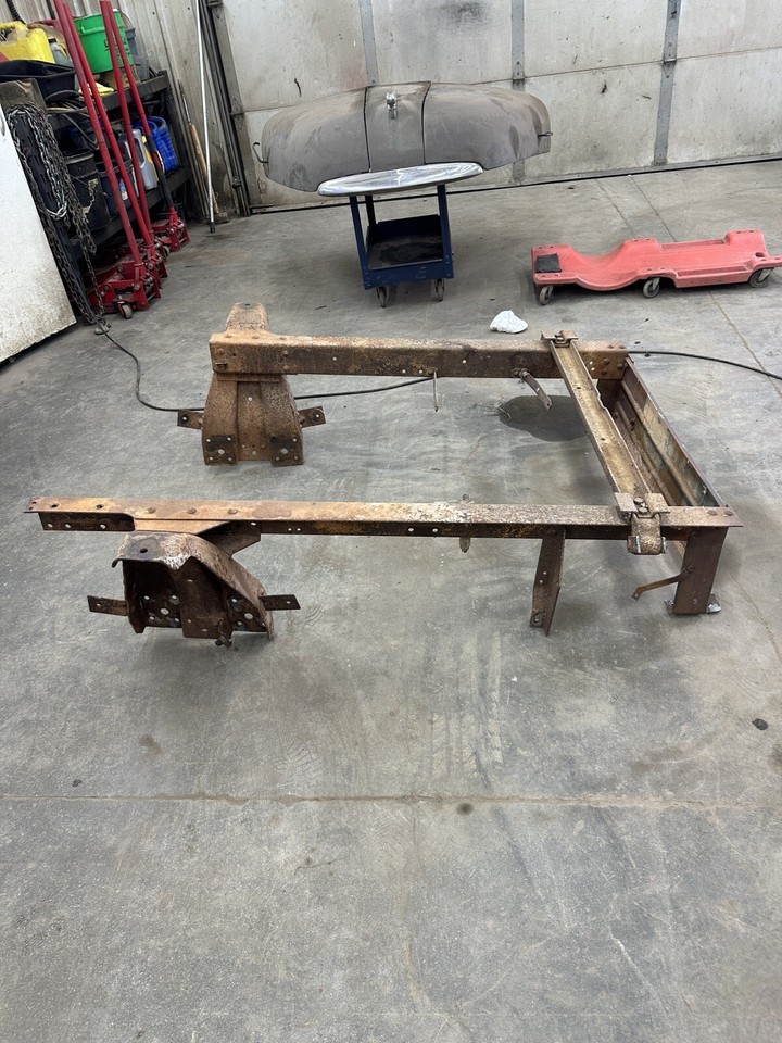 1947-1953 Chevrolet Chevy GM Cabover COE Body Mount Frame Original ...