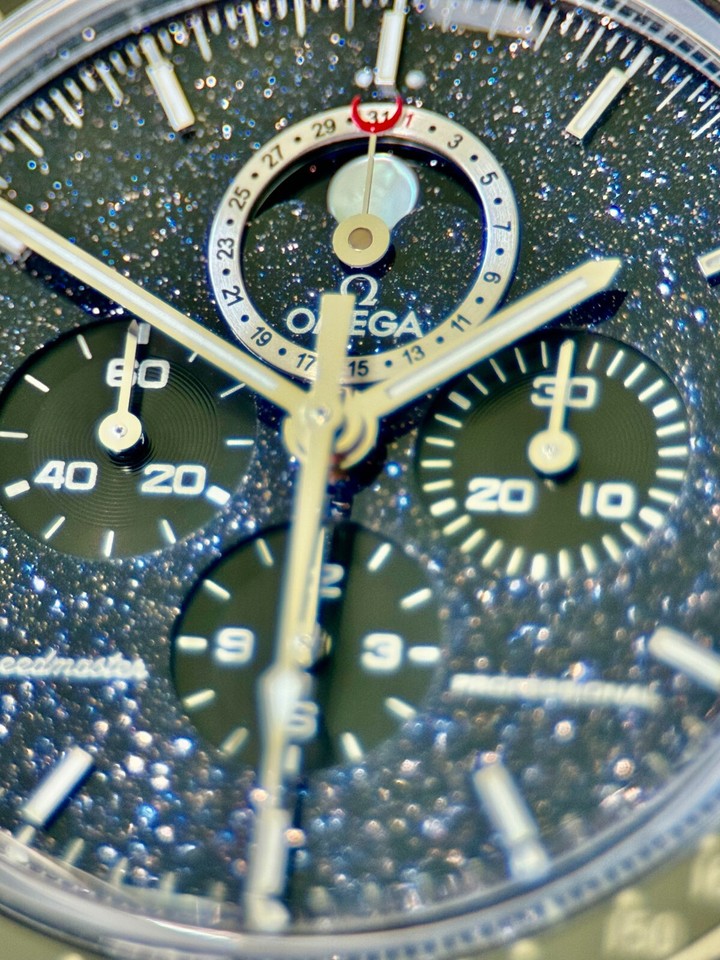 RARE Aventurine Dial Omega Speedmaster Moonphase - 311.30.44.32.01.001 ...