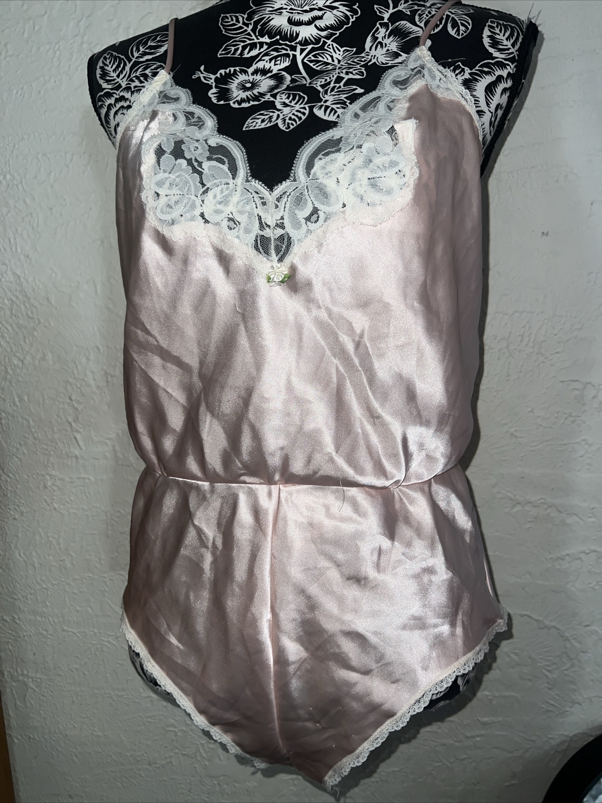 Vtg Dawn to Dusk Size M Teddy High Cut Blush Pink Satin Lace Romper ...