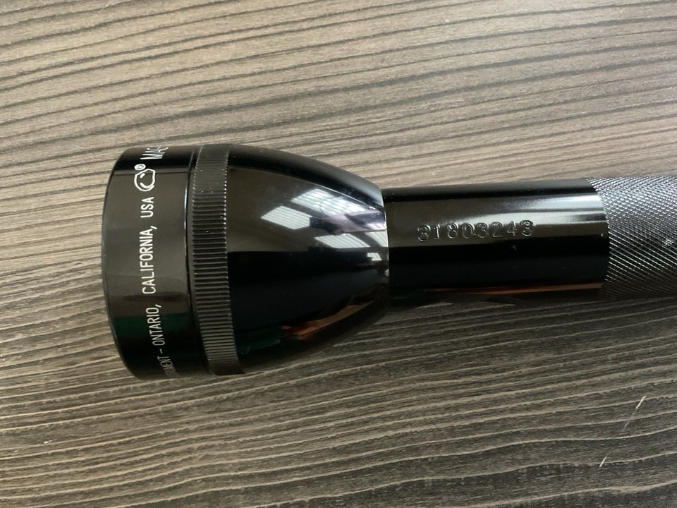 2 Maglite Flashlights – Black – Made in USA – 3C And 3AA Mag-Lite 3 AA ...