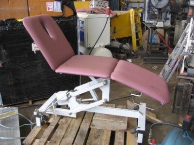 PLINTH 2000 MODEL, 3 SECTION PHYSIO TABLE POWERED MASSAGE BEAUTY ...