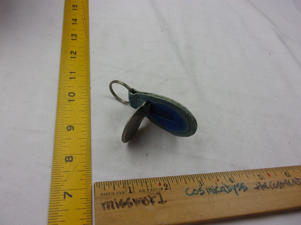 Triumph cars 1970s-80s VINTAGE leather suede keychain metal cloisonné c ...