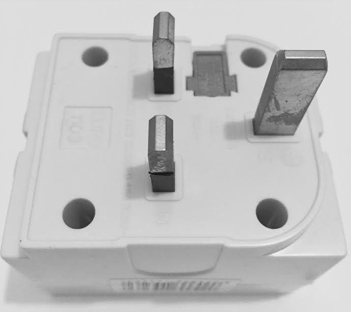 10 X 2 Way 2 Gang Block Triple Socket Splitter 13A Mains UK Plug ...