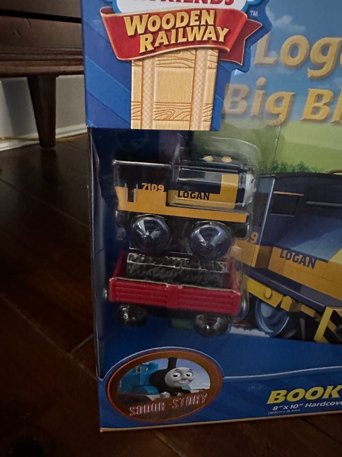 Thomas the Train Logan & The Big Blue Engine Book Pack Wooden Rail NEW ...