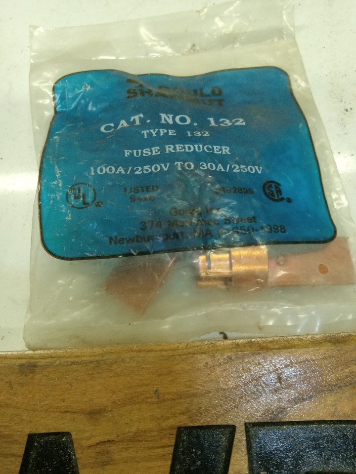 NEW FACTORY SEALED GOULD-SHAWMUT CAT NO.132 FUSE REDUCER | eBay