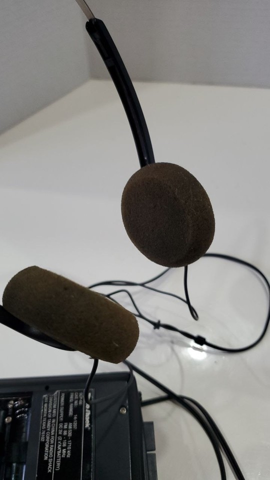 Radio Shack AM/FM Stereo Cassette Player SCP-66 W/Clip & Original ...