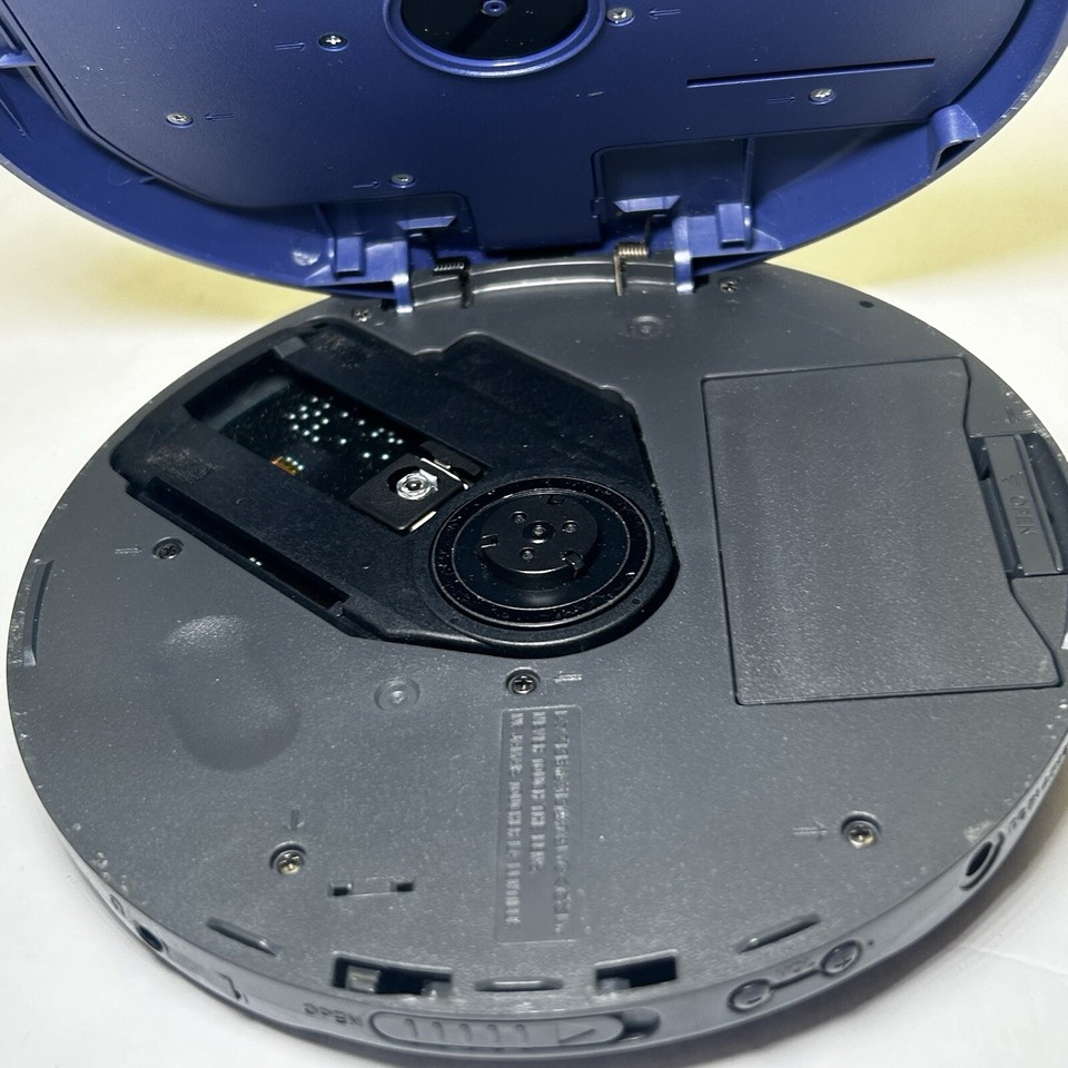 SONY D-NE300 Atrac3plus Mp3 Walkman Portable CD Player Blue Tested | eBay