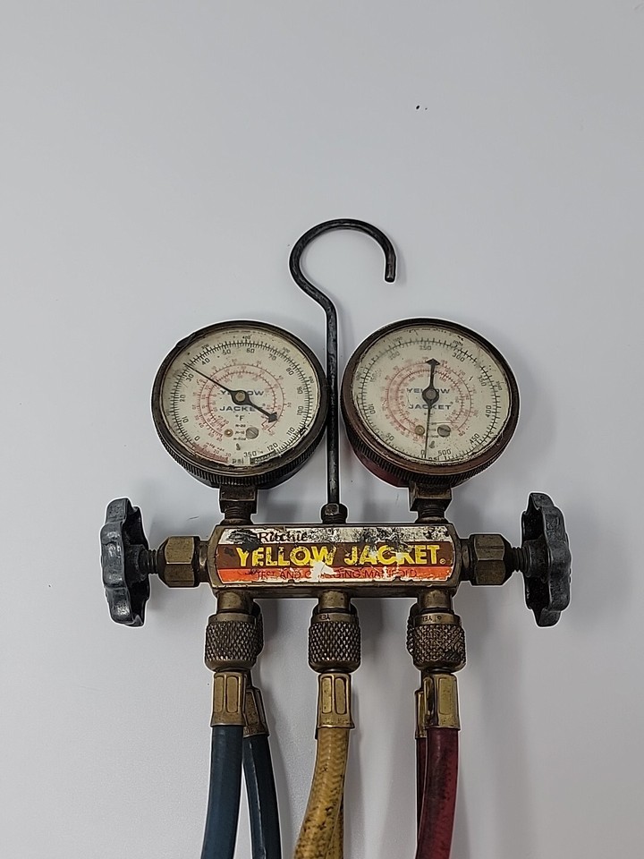 Ritchie Yellow Jacket Manifold Gauges - R12 R22 R502 - Test and ...