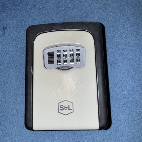 WALL MOUNTED KEY SAFE 4 DIGIT COMBINATION KEY SAFE OUTDOOR SECURITY KEY ...