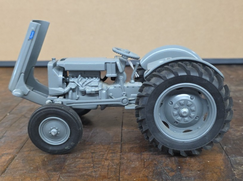 1/16 Scale Models? Gray Ferguson Tractor, Likely Model TO-20 GUC w/o ...
