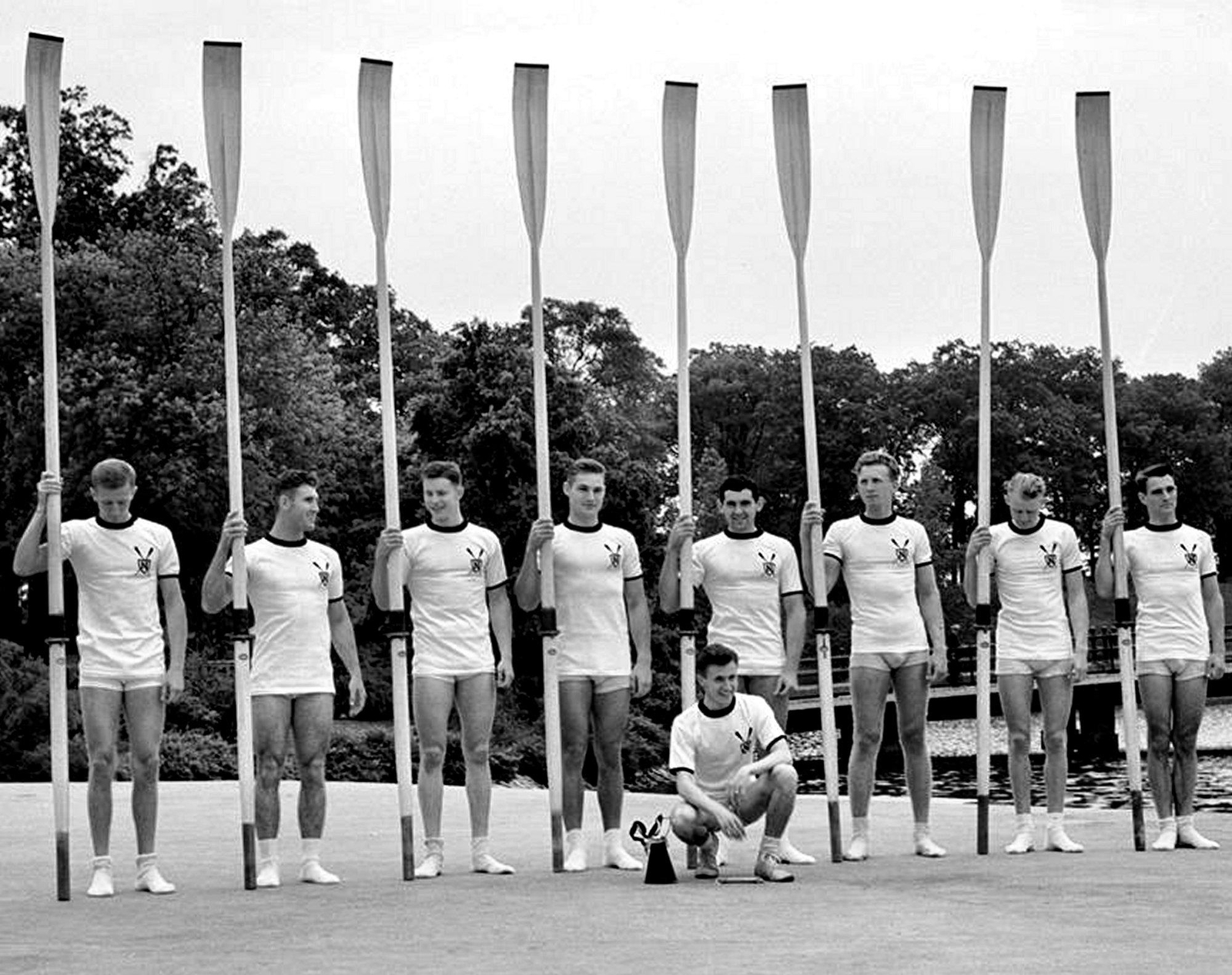 1942 NAVAL ACADEMY CREW TEAM PHOTO Rowing (172-a) | eBay