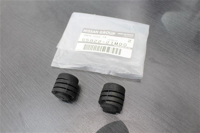 Nissan Genuine Bonnet Bump Stop 65822-01M00 Set of 2 S15 Z31 Z32 Z33 ...
