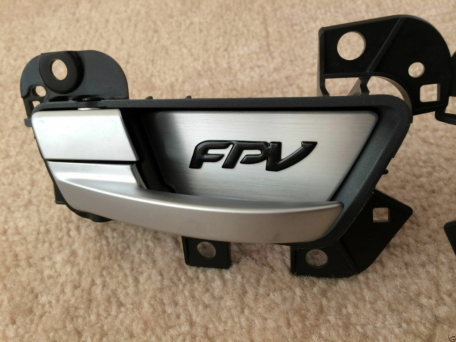 *FPV INTERIOR DOOR HANDLE INSERT BADGE FOR FPV/FORD FG FALCON XR6/XR8 ...