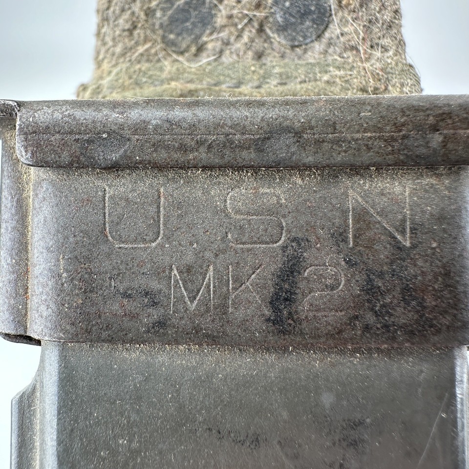 WWII Camillus Mark 2 U.S.N. Combat Knife + U.S. Navy Mk 2 Sheath ...