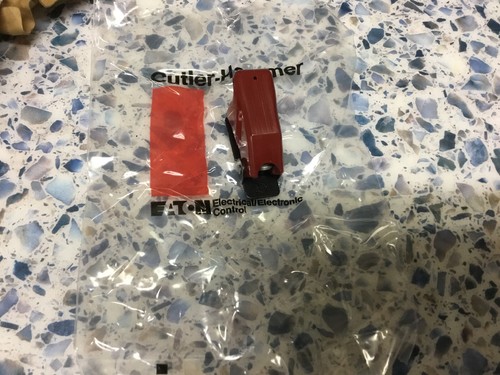 MS25224-3 EMERGENCY CANOPY SWITCH GUARD 8497K3 | eBay