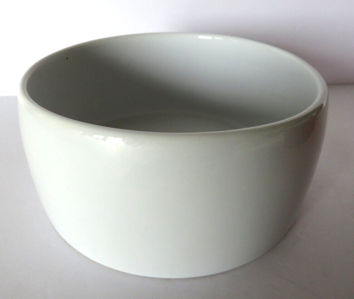 Pampered Chef Microwave Pasta Cooker Red Silicone Lid White Ceramic ...