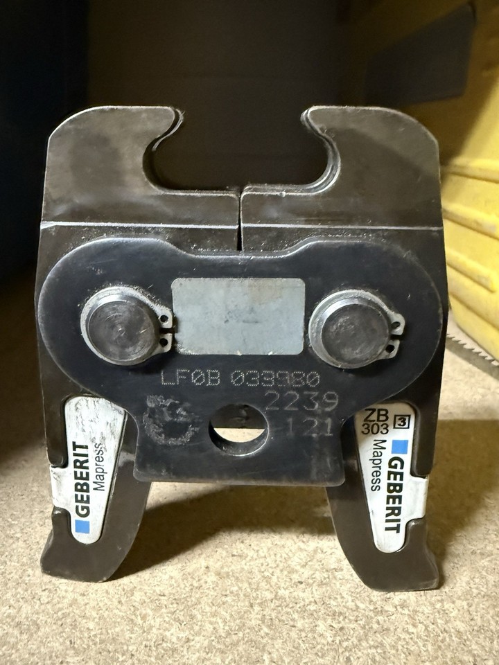 Novopress ZB303 Adaptor Jaws (For ECO301 Press Tool) Geberit Mapress £ ...