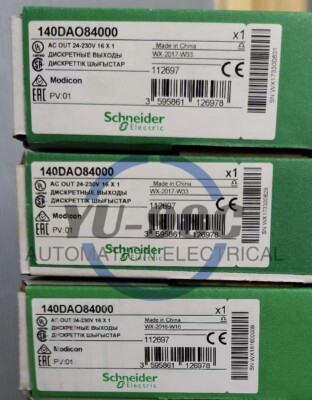 NEW SCHNEIDER 140DAO84000 AC Output Module | eBay
