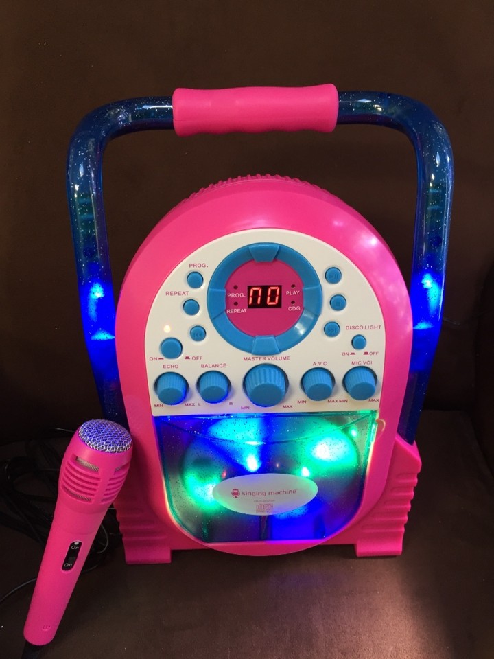 KARAOKE "LED LIGHT SHOW" MACHINE SINGING PLAYS CD'S & G'S "NIB" AWESOME ...