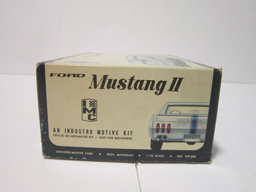 Vintage IMC Ford MUSTANG II Concept Car MODEL KIT 1/25 Scale #109 with ...