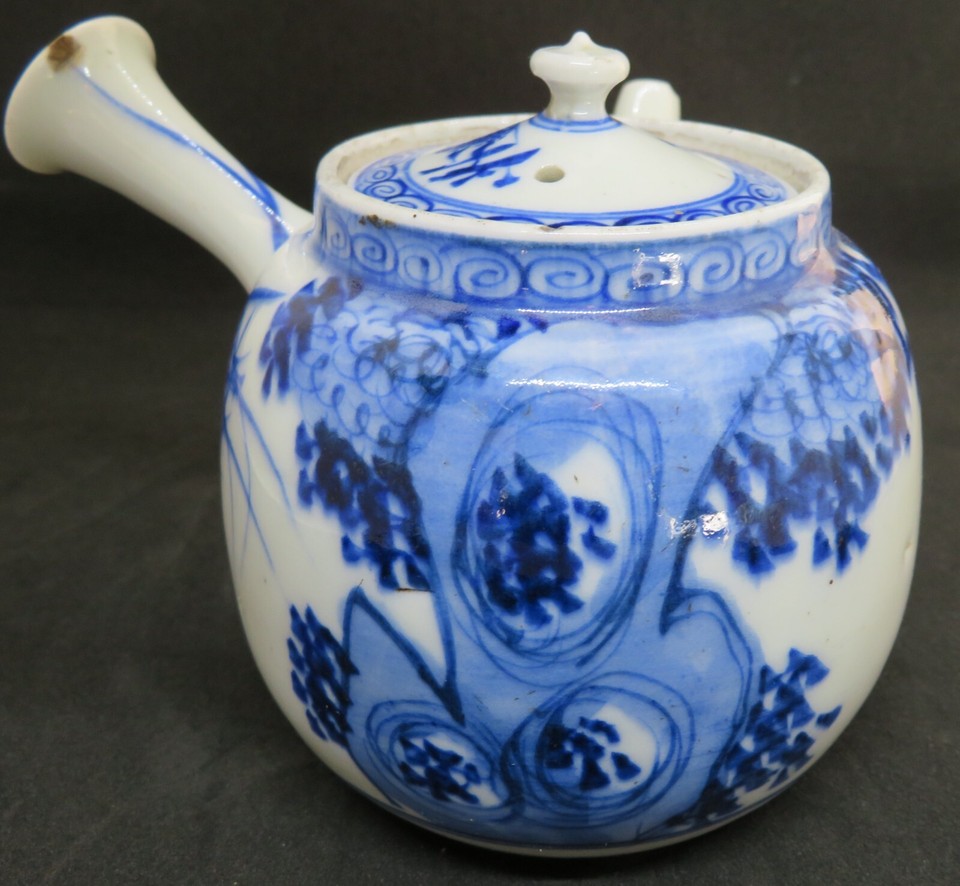 . Chinese export blue & white 19th century oriental antique teapot ...
