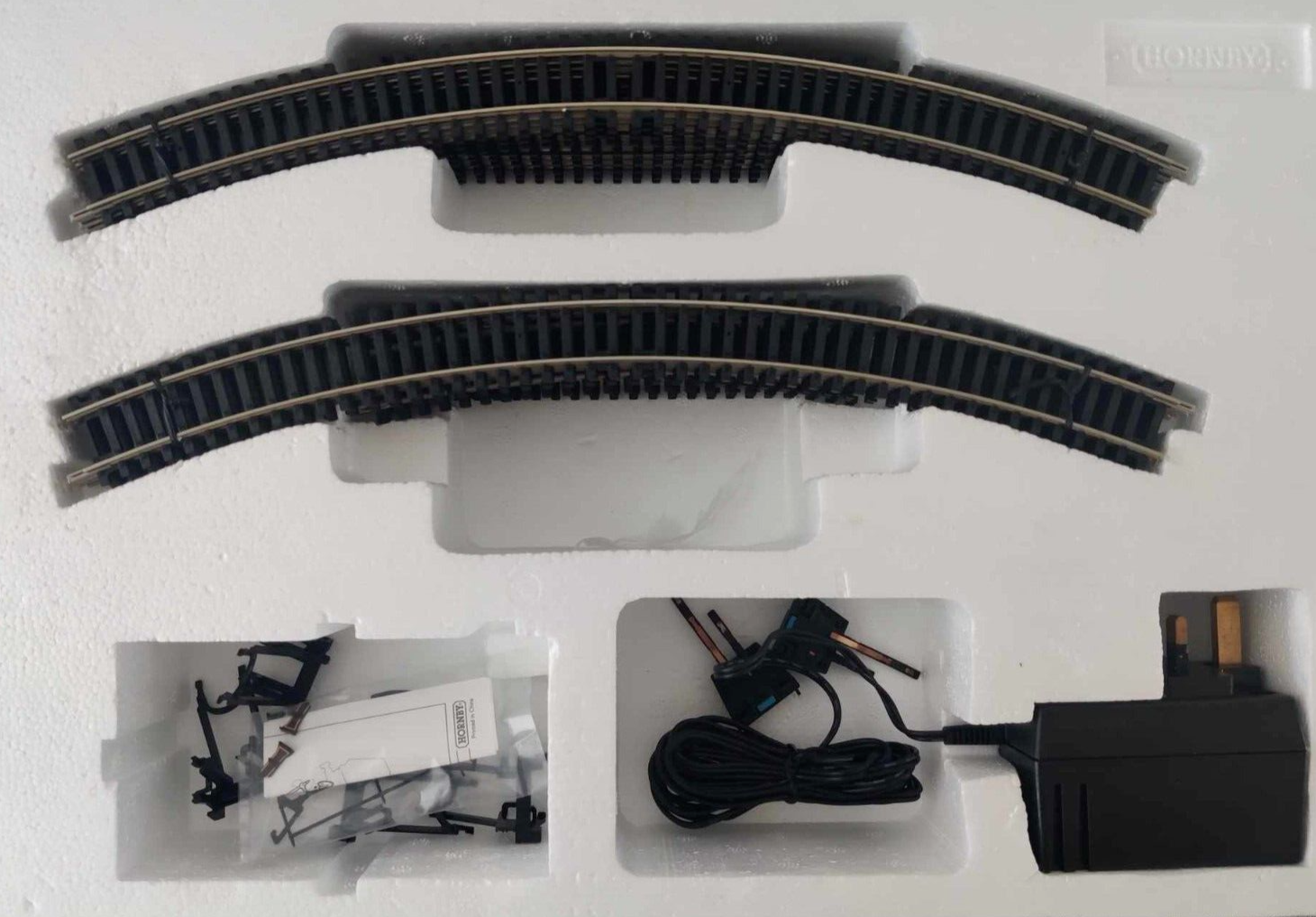 Hornby The Royal Train OO Gauge Complete Electric Train Set (R1057) for ...