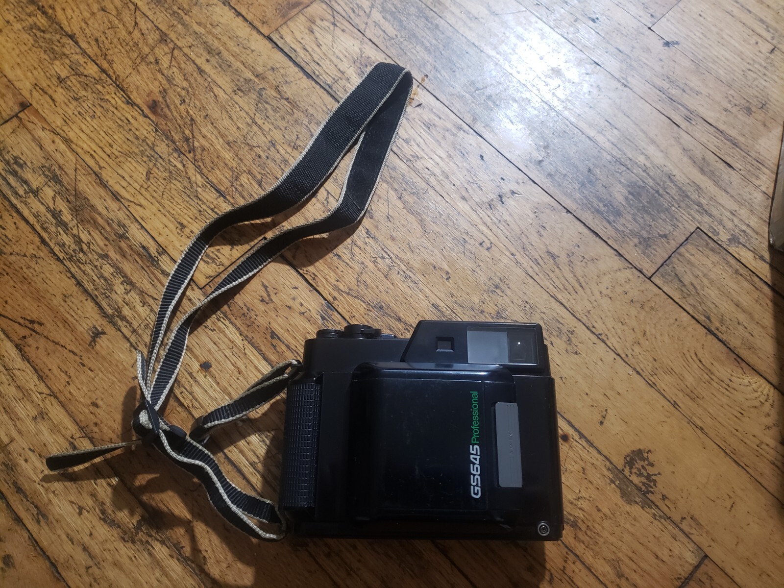 Fuji GS645 Professional Folding Medium Format Camera with 75mm f/3.4 | eBay