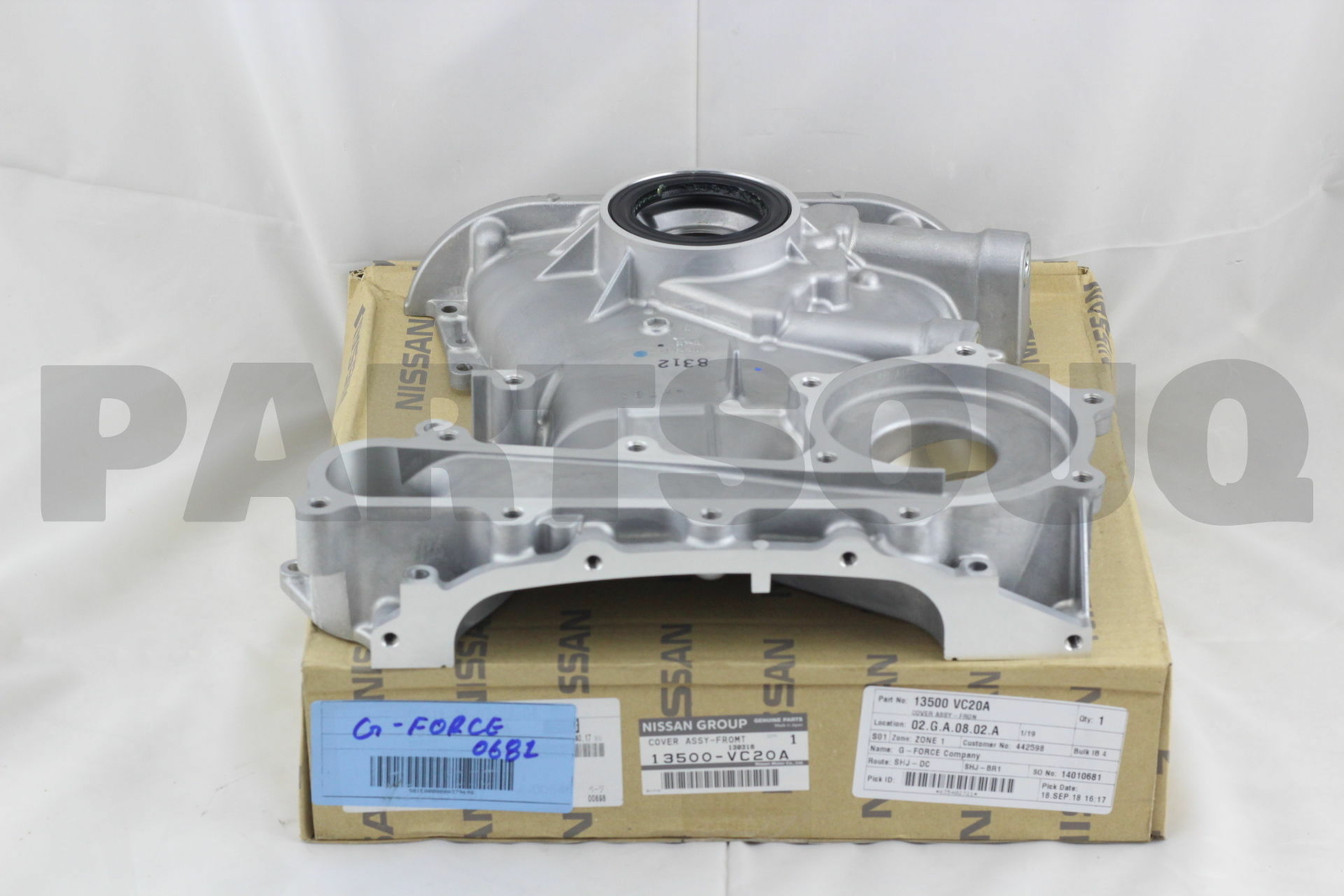13500VC20A Véritable NISSAN COVER ASSY-FRONT, CHAÎNE DE DISTRIBUTION ...