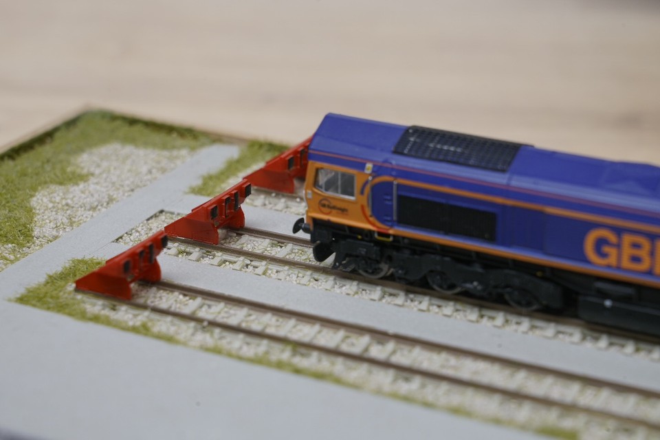 150 | Rawie Buffer Stops V2 (5 Pack) - N Gauge | eBay UK