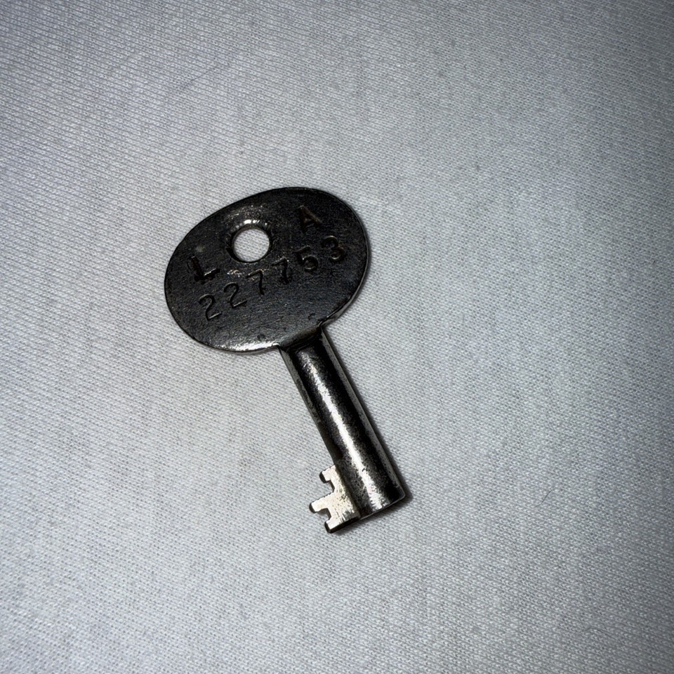 US Mail "LA" Padlock Key. Rare Find. USPS Post Office Keys | eBay