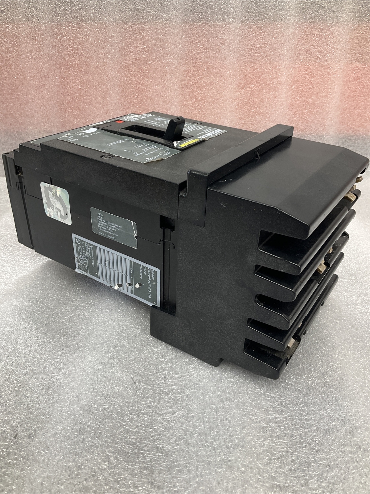 HGA36070 NEW SQUARE D 3 POLE 70 AMP 600V POWERPACT MOLDED CASE CIRCUIT ...