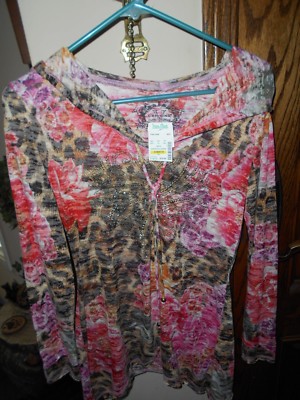 V CRISTINA LADIES TUNIC...NWT... SIZE MEDIUM...ANIMAL FLORAL | eBay