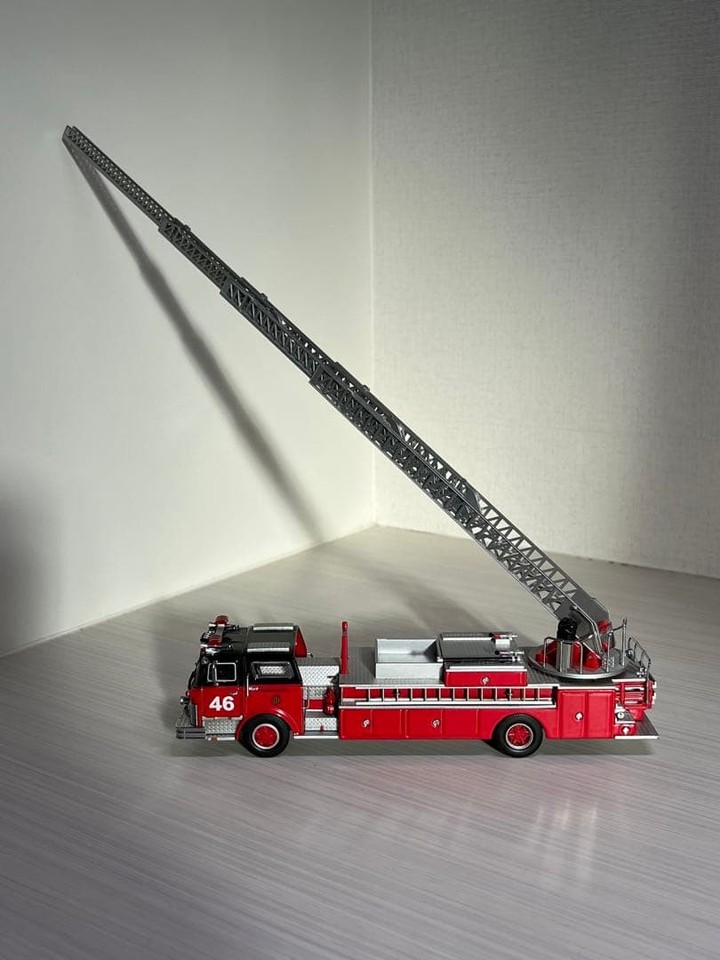 Chicago Fire Department, CODE3, Ladder Truck, LADDER46, Truck 46 ...