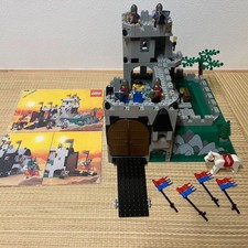 LEGO 6081 King's Mountain Fortress Instructions and Parts List