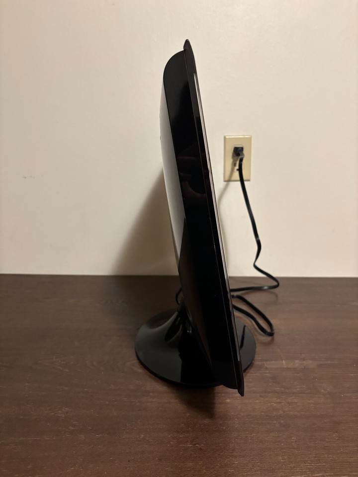 2008 Samsung T220 LCD Computer Monitor 720p 22" Tilting WORKS ...