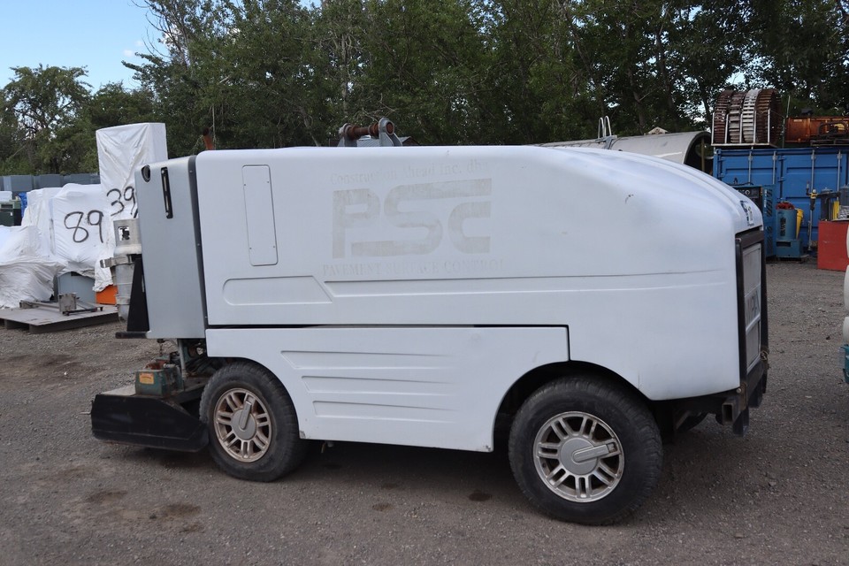 OLYMPIA ZAMBONI ICE RESURFACER PROPANE RUNS DRIVES | eBay