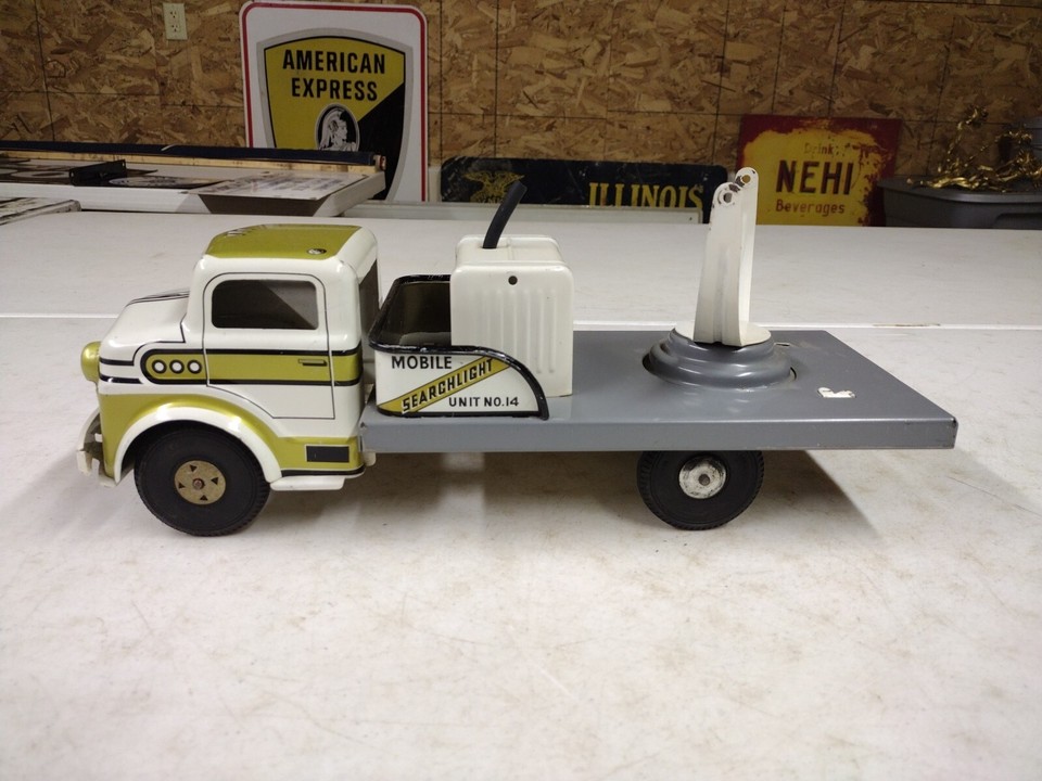 Vintage Marx Toys Friction Mobile Searchlight Unit No. 14 Toy Truck For ...