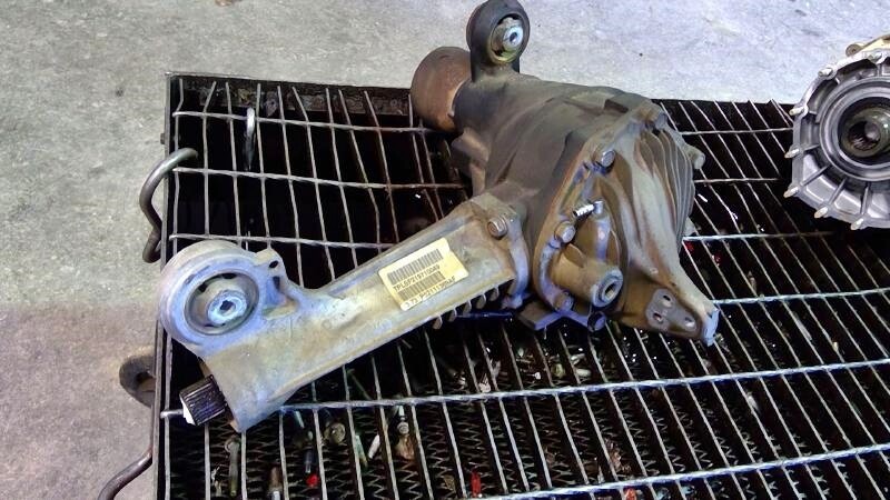 2006-2010 Jeep Commander Front Axle Differential Carrier 3.73 Ratio | eBay