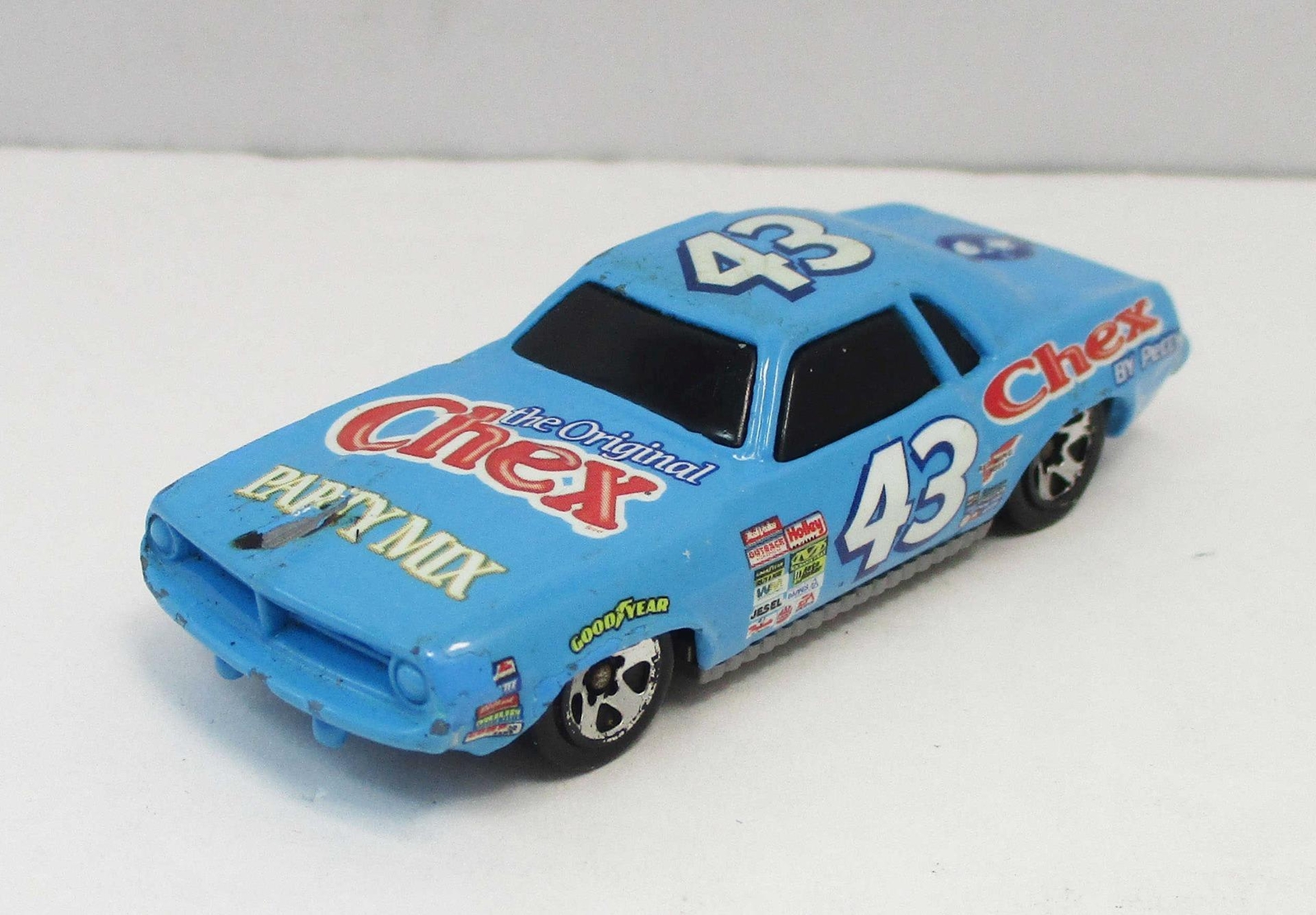 Hot Wheels 2001 NASCAR Blue 1970 Barracuda #43 Chex "Salute to Petty" 1 ...