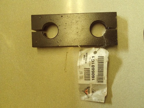GENUINE INTERNATIONAL Sidebar 1606881C1 - Navistar Spring Shackle | eBay