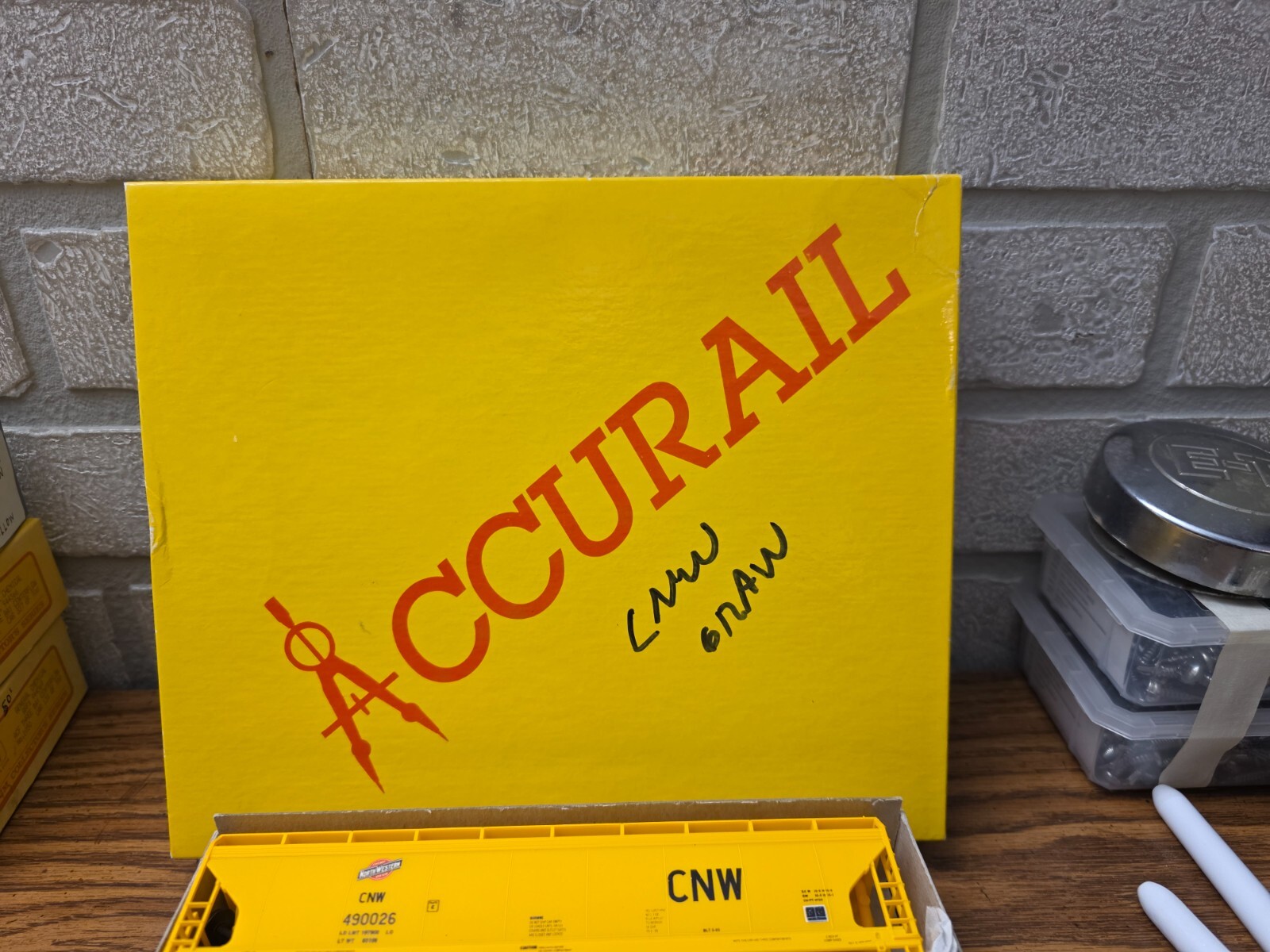 Accural 3 bay acf covered hopper cnw 3 pack train ho scale new | eBay