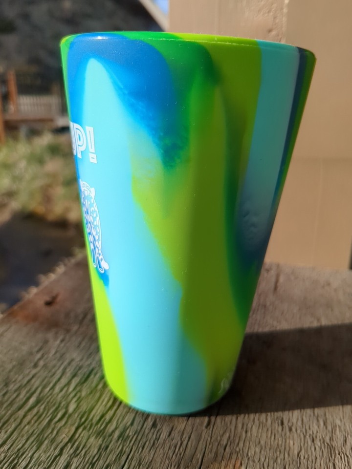 Silipint Silicone Bottoms Up UNBREAKABLE CUP 16 oz Tumbler Green Blue ...
