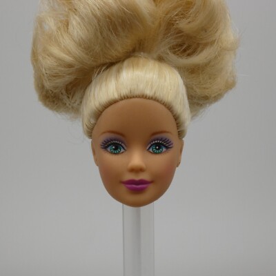 Barbie Mackie Face Doll Head Only 1998 Happy Holidays Blonde Green Eyes ...